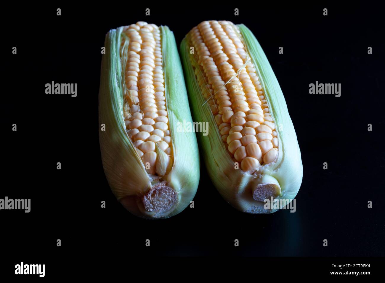 Sweetcorn plant hi-res stock photography and images - Alamy