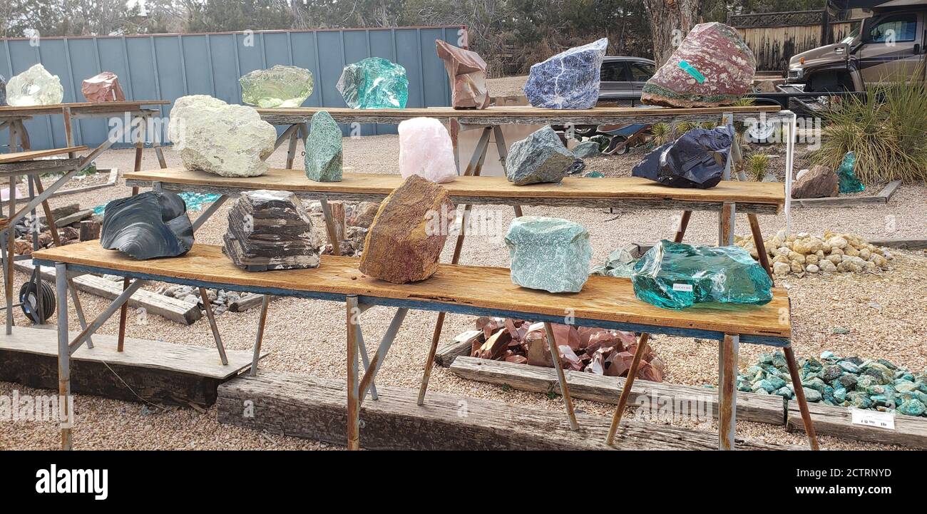 Giant crystals hi-res stock photography and images - Alamy