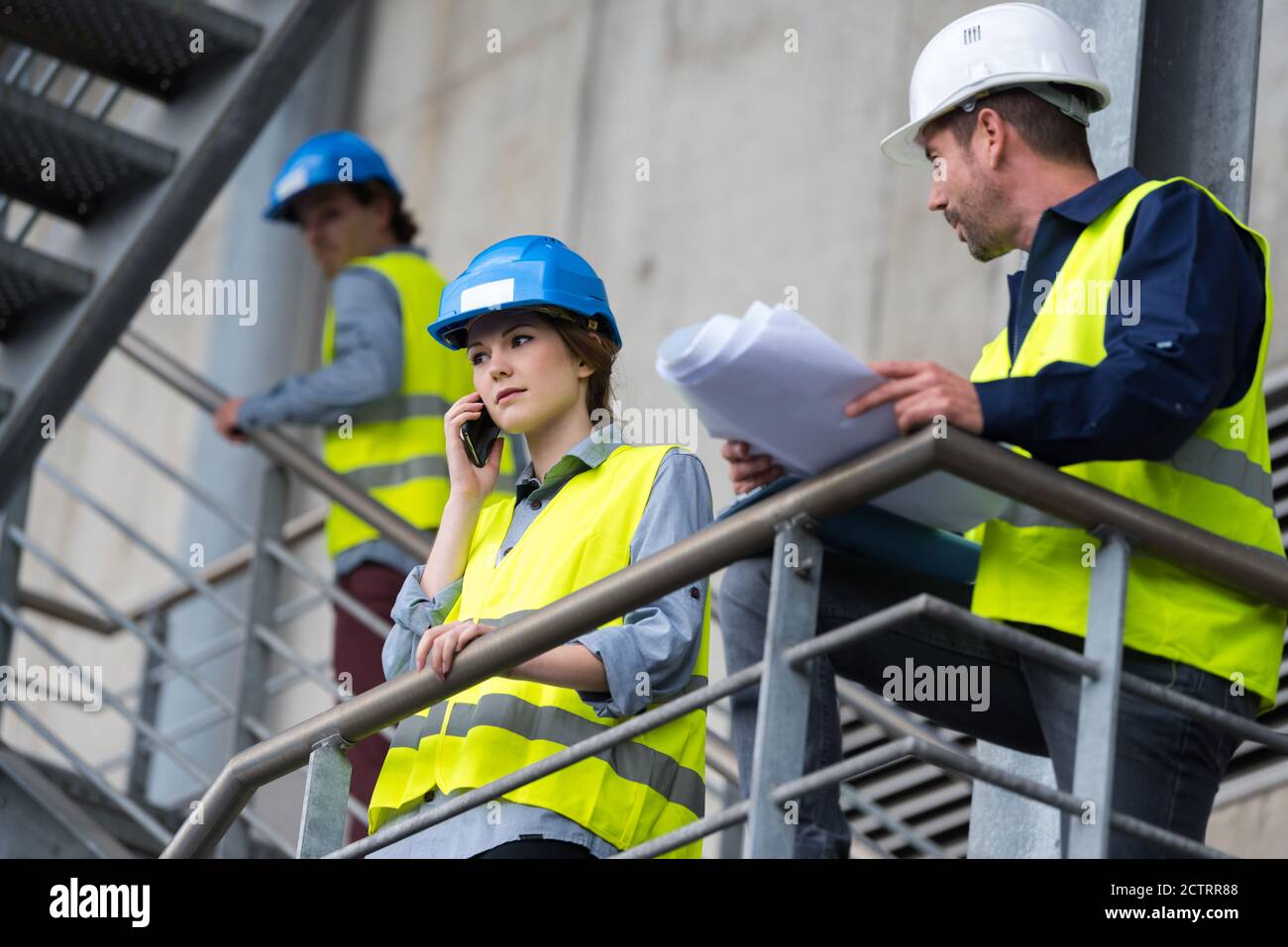 Lady engineer hi-res stock photography and images - Alamy