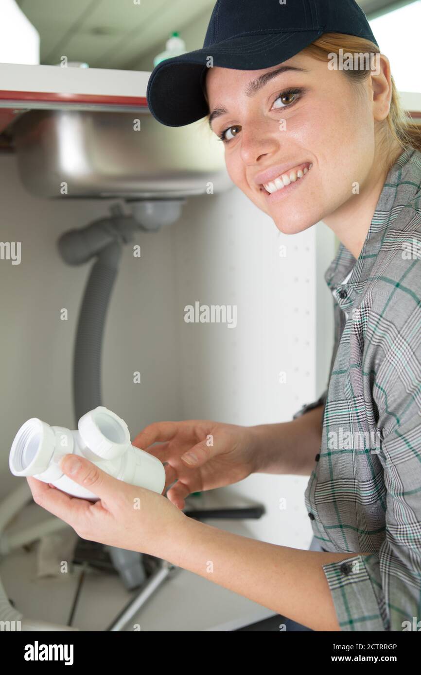 Burst pipe diy hi-res stock photography and images - Alamy