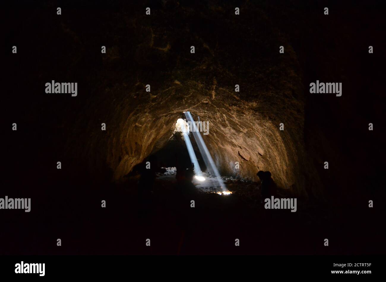 Skylight cave, Deschutes National Park, Oregon Stock Photo - Alamy