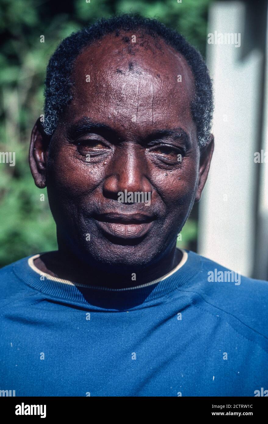 Middle guard hi-res stock photography and images - Alamy