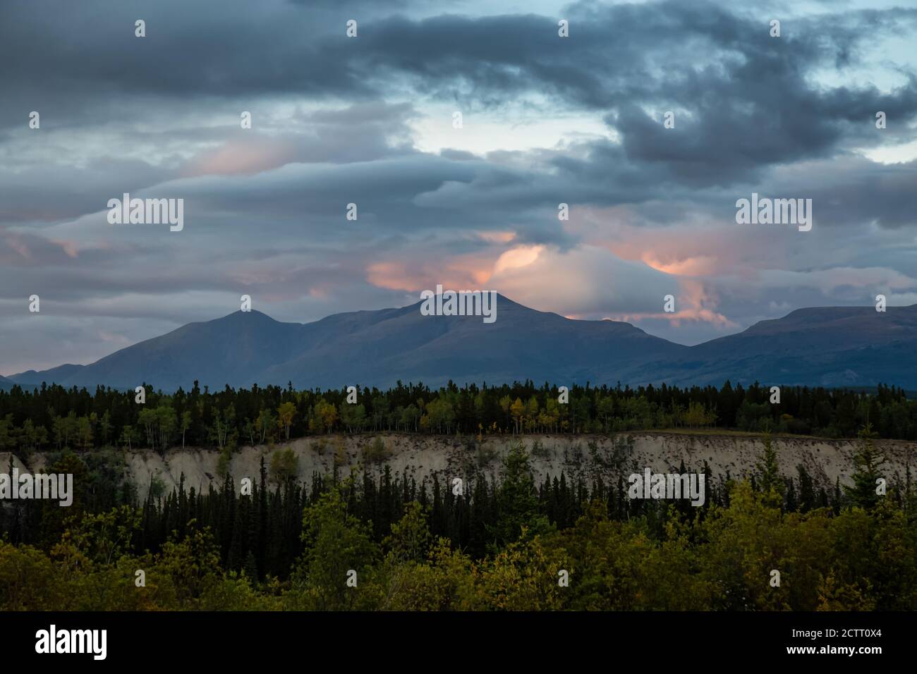 Canadian clouds hi-res stock photography and images - Alamy