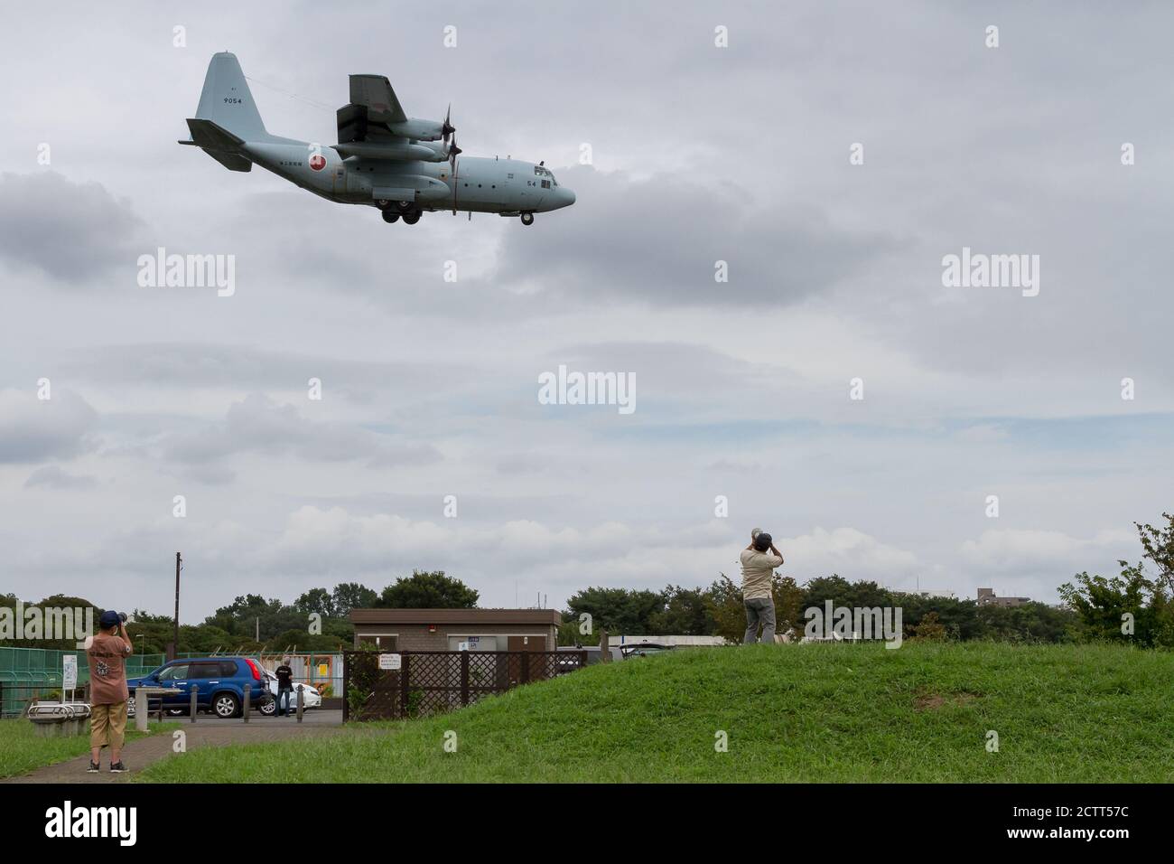 Japanese hercules plane flying hi-res stock photography and images - Alamy
