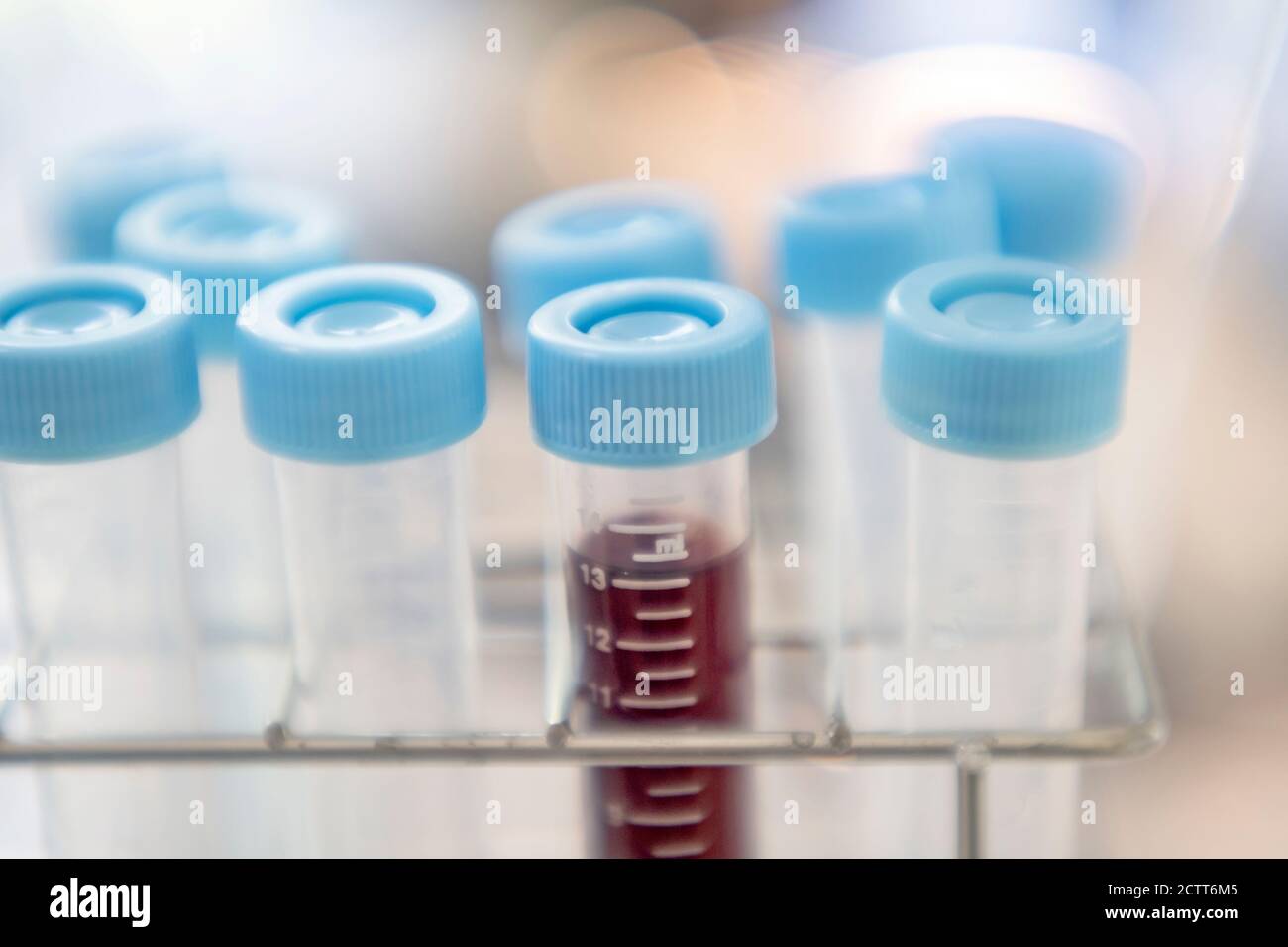 Laboratory scientific chemistry hi-res stock photography and images - Alamy