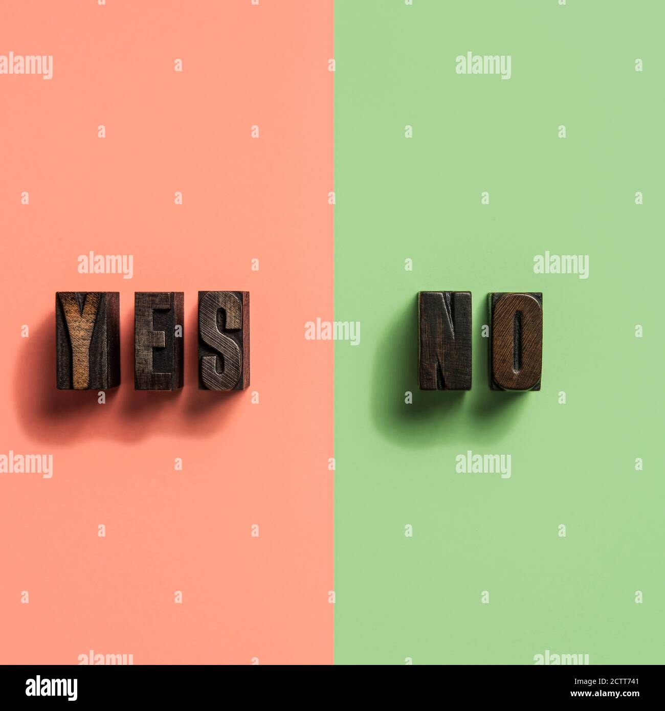 Wooden printer font letters spelling words Yes and No Stock Photo - Alamy