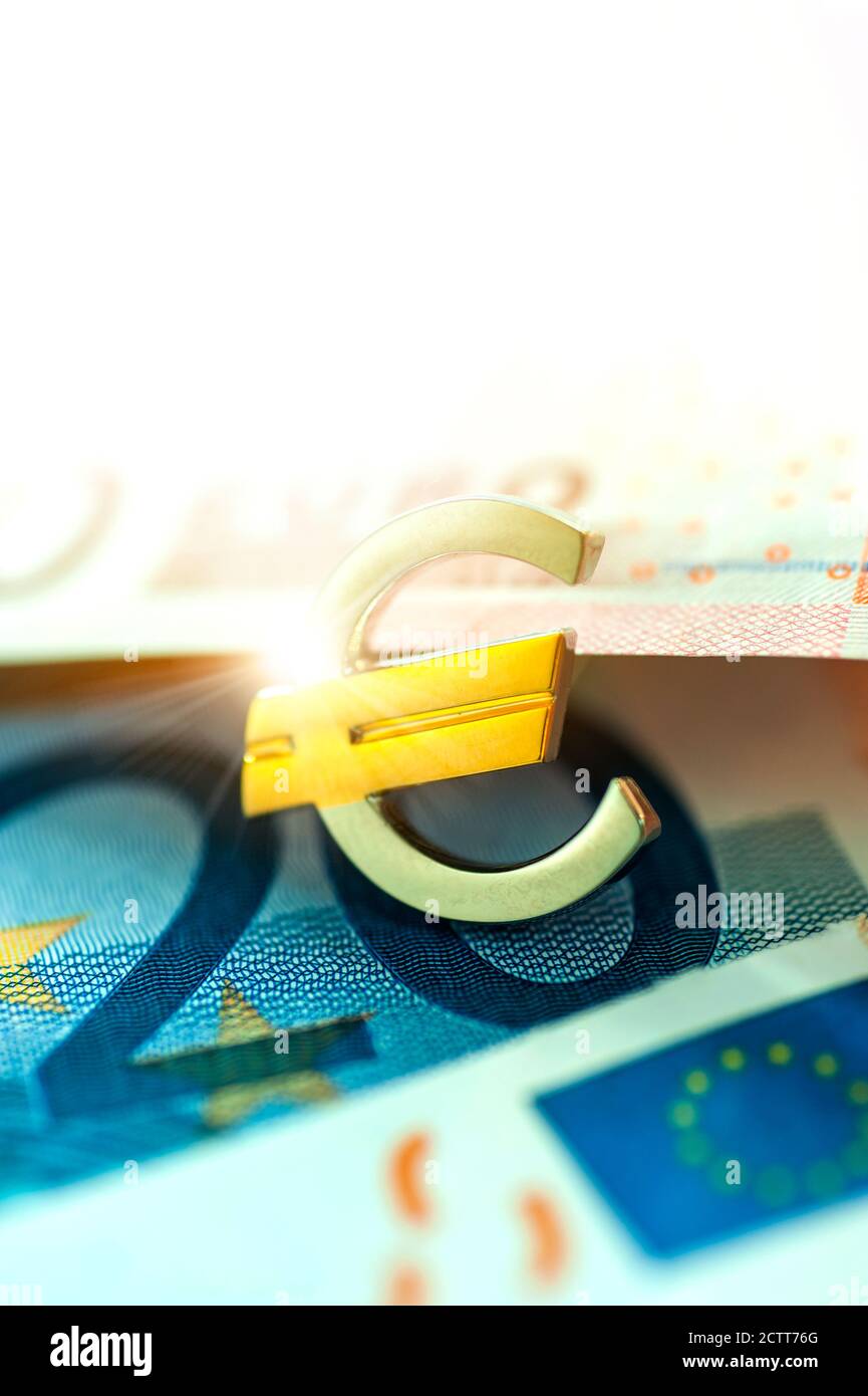 Euro symbol and euro bills Stock Photo - Alamy