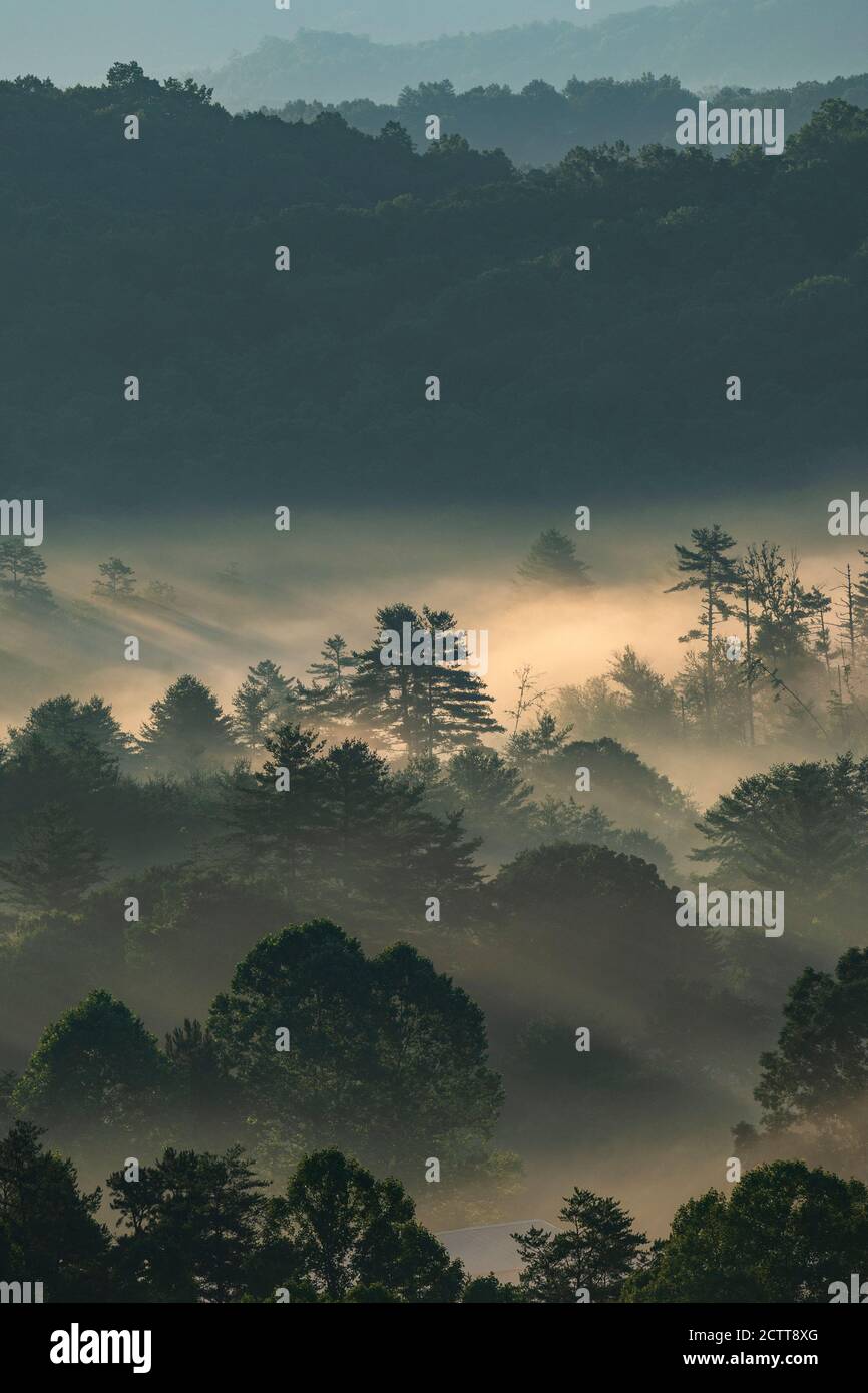 Blue ridge ga hi-res stock photography and images - Alamy