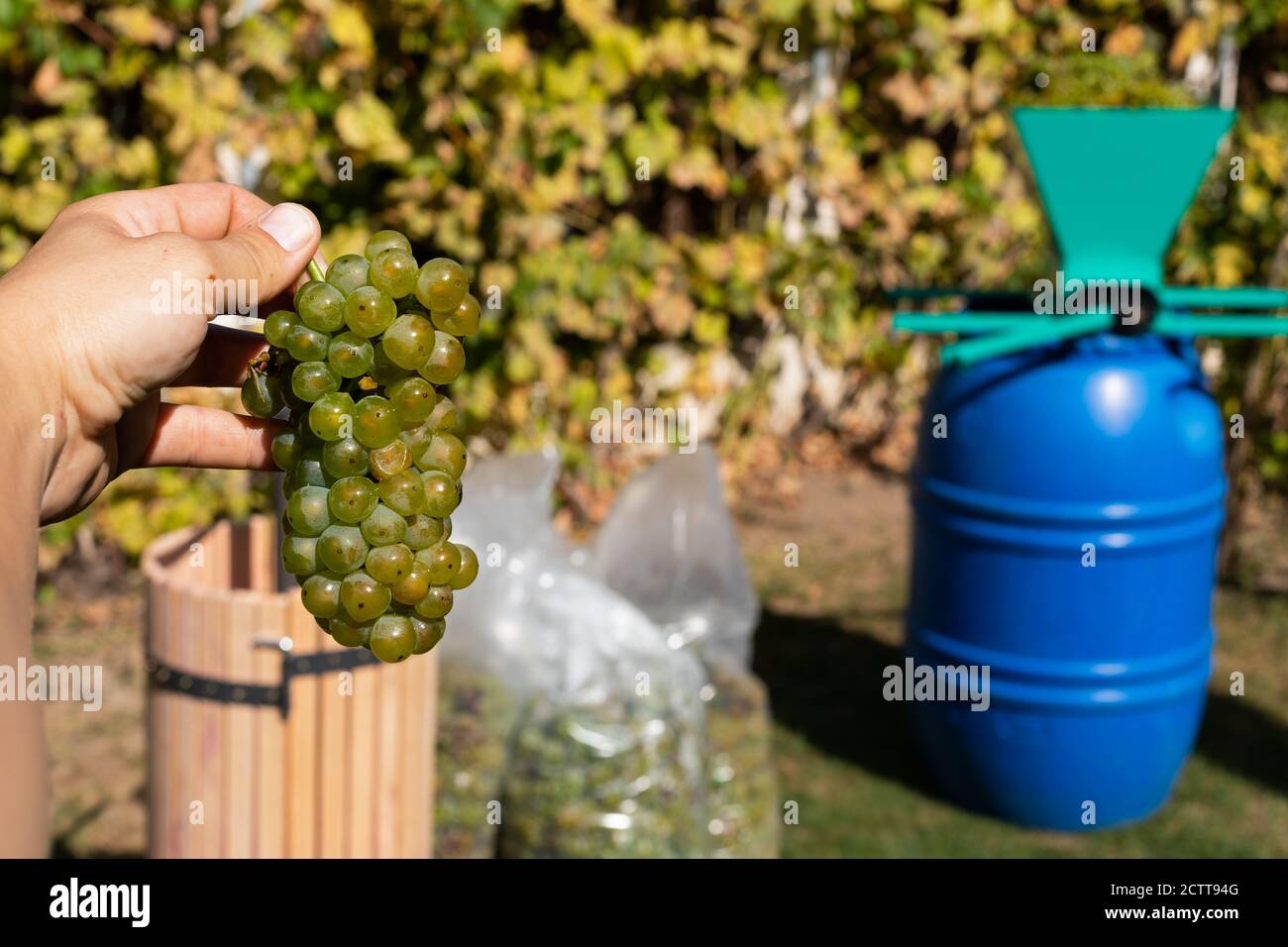 Cider making france hi-res stock photography and images - Alamy