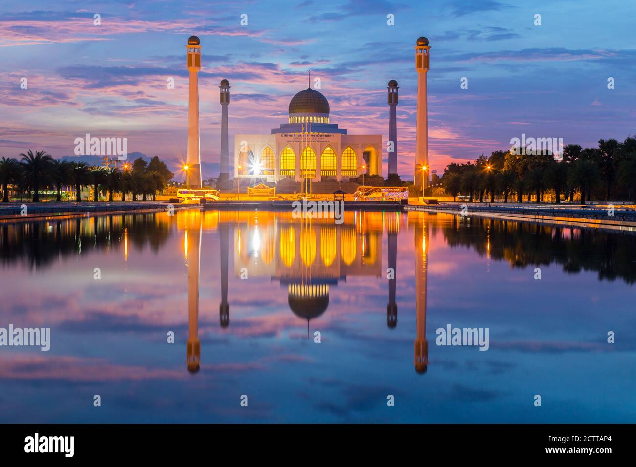 Central mosque of thailand hi-res stock photography and images - Alamy