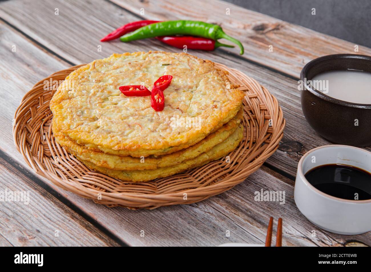 Delicious Korean food, a collection of various Korean dishes 290 Stock ...