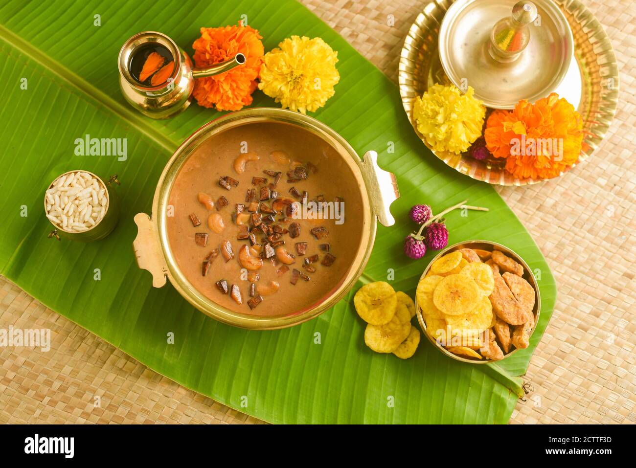 Sadhya plate hi-res stock photography and images - Alamy