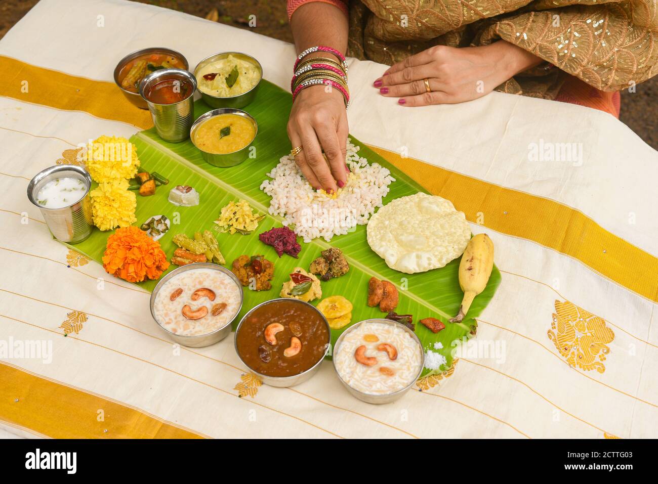Onam sadya hi-res stock photography and images - Alamy