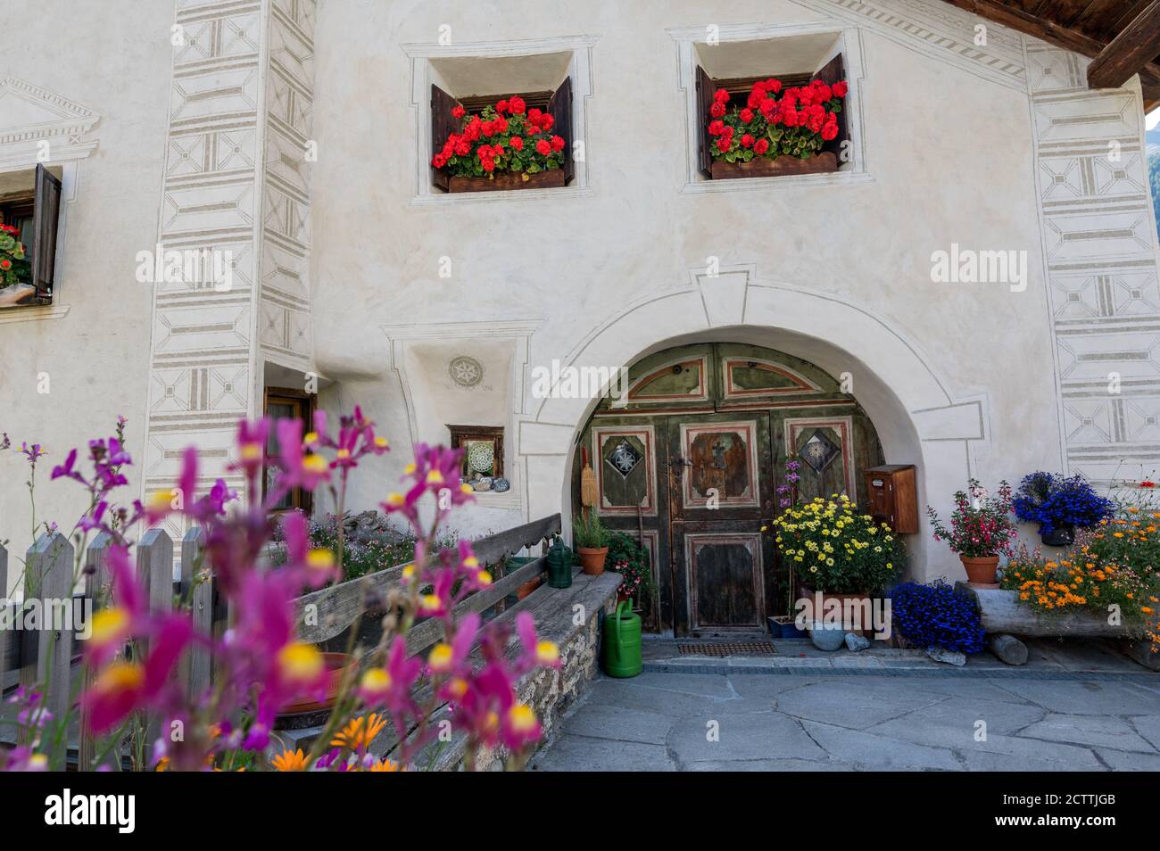 Engadin architecture hi-res stock photography and images - Alamy