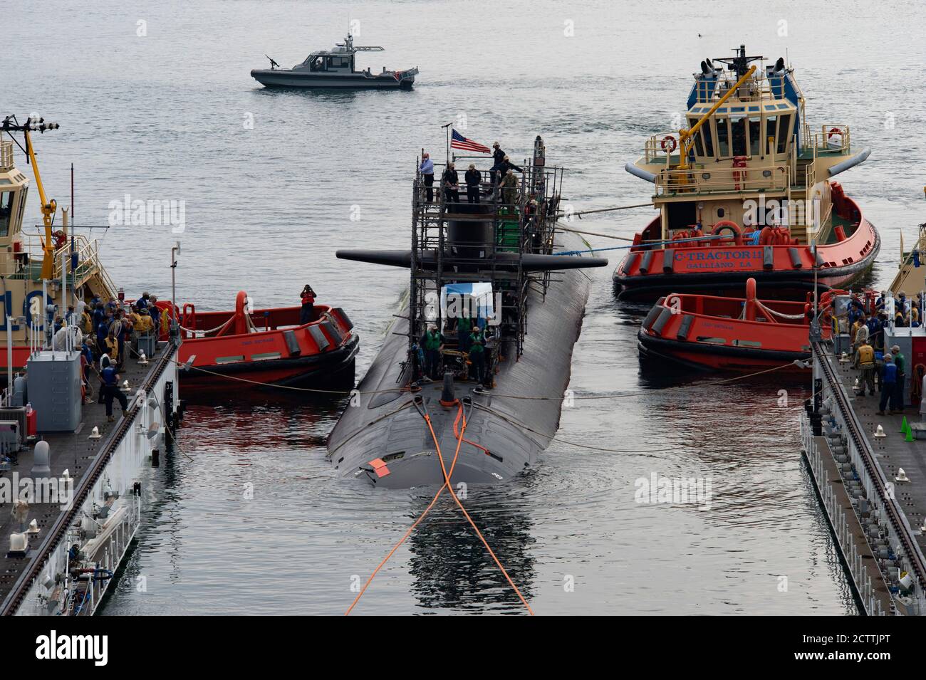 200923-N-EA818-0043 (SAN DIEGO)- The Los Angeles-class fast attack ...