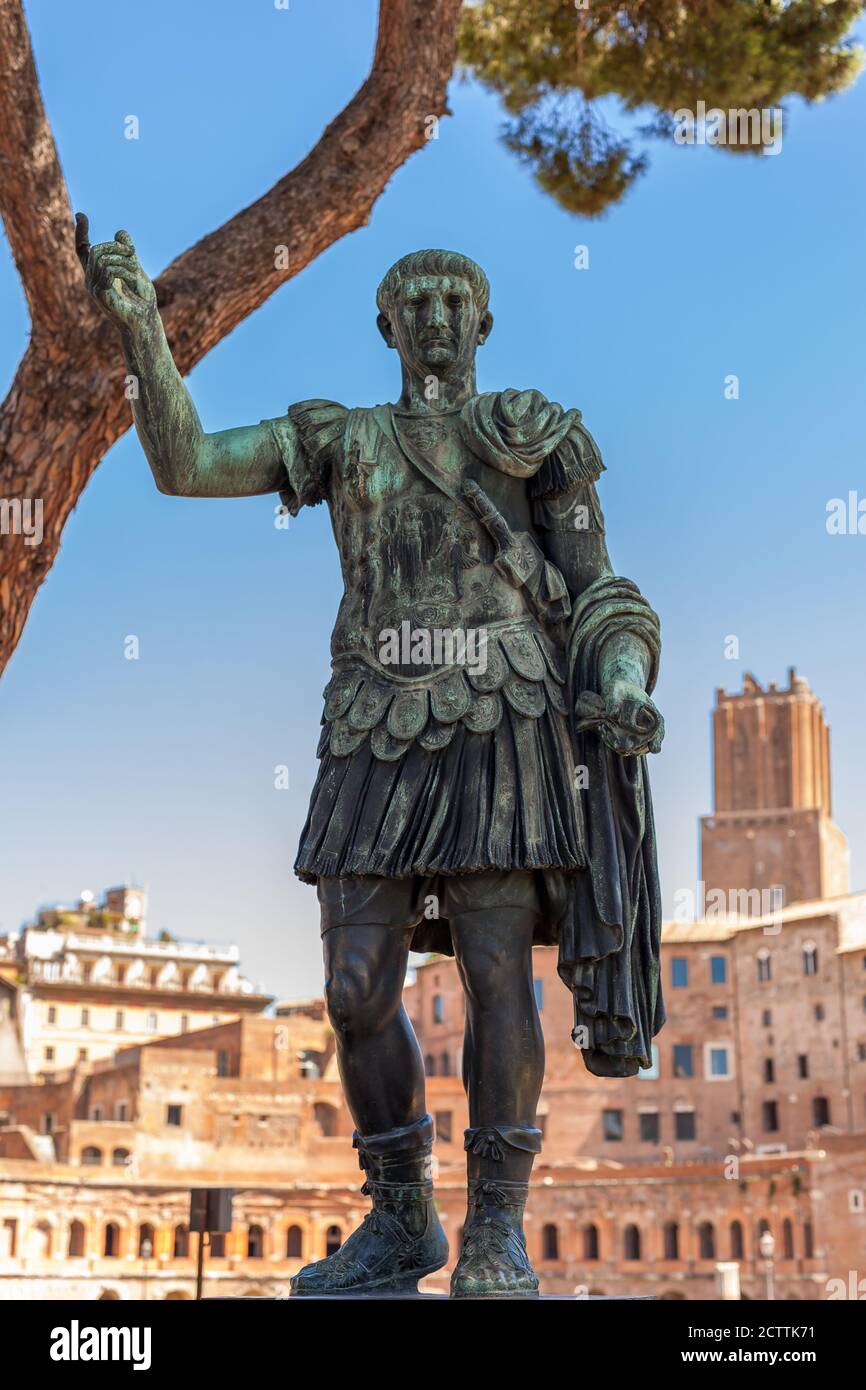 Bronze statue julius forum rome hi-res stock photography and images - Alamy