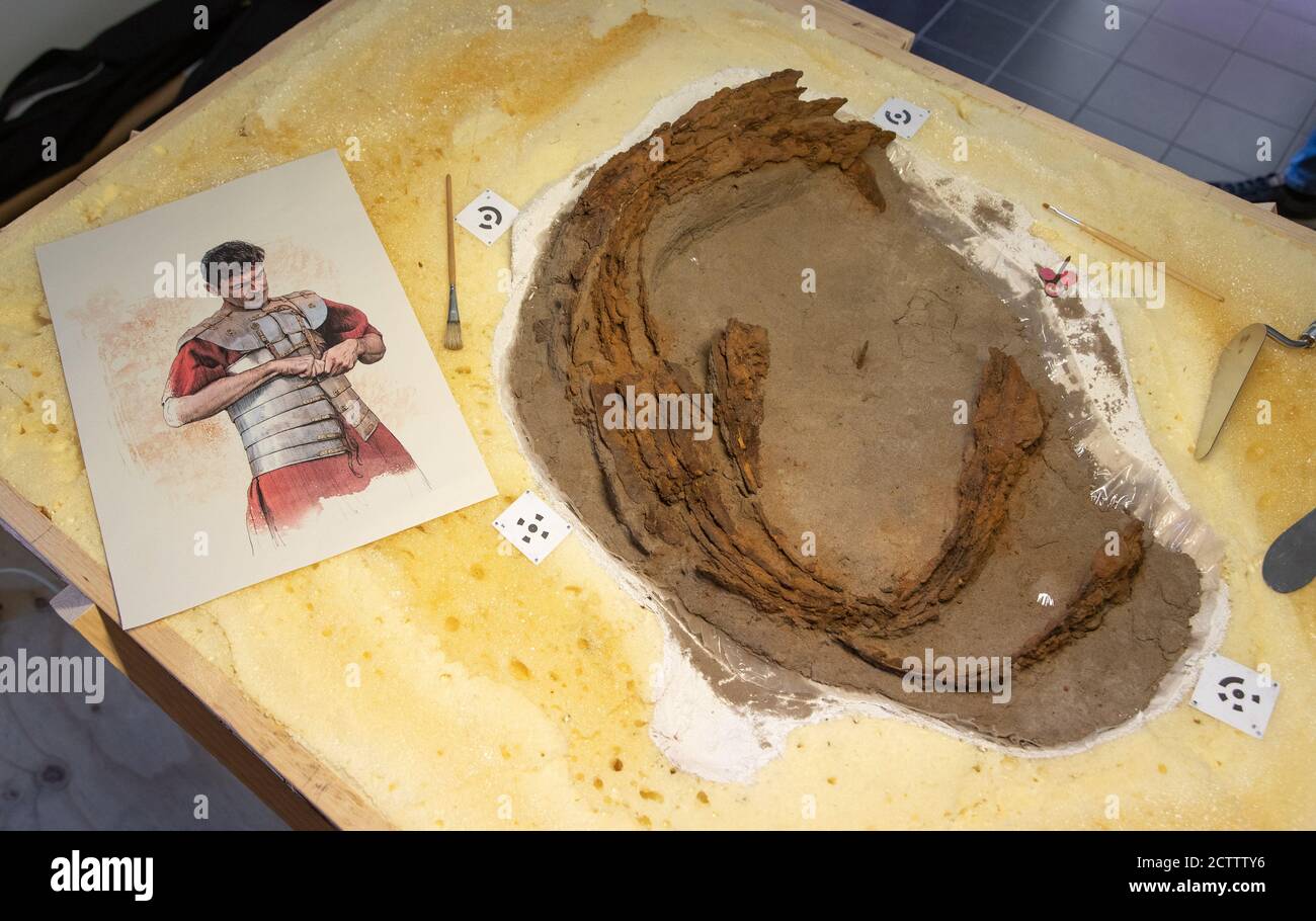 Roman legionnaire hi-res stock photography and images - Alamy