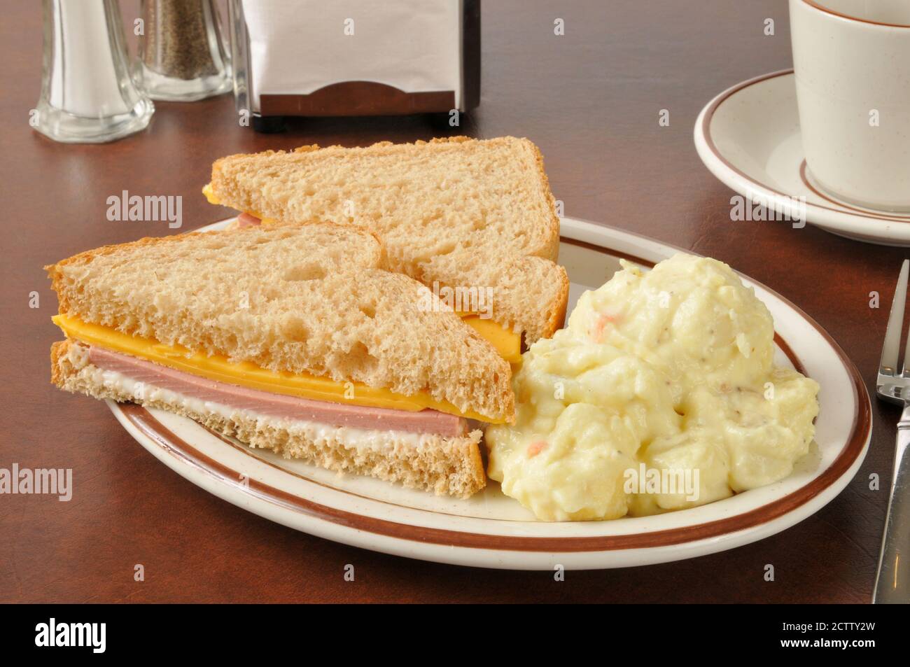Baloney sandwich hi-res stock photography and images - Alamy