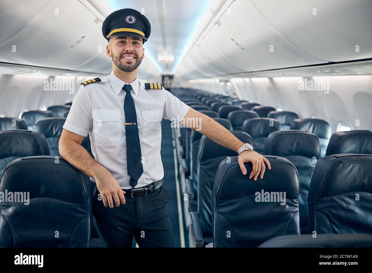 Male cabin crew hi-res stock photography and images - Alamy