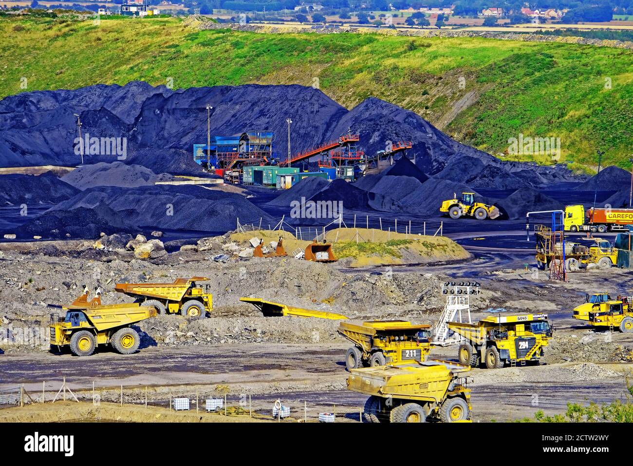Opencast coal mining lorries conveyer system and vehicles at ...