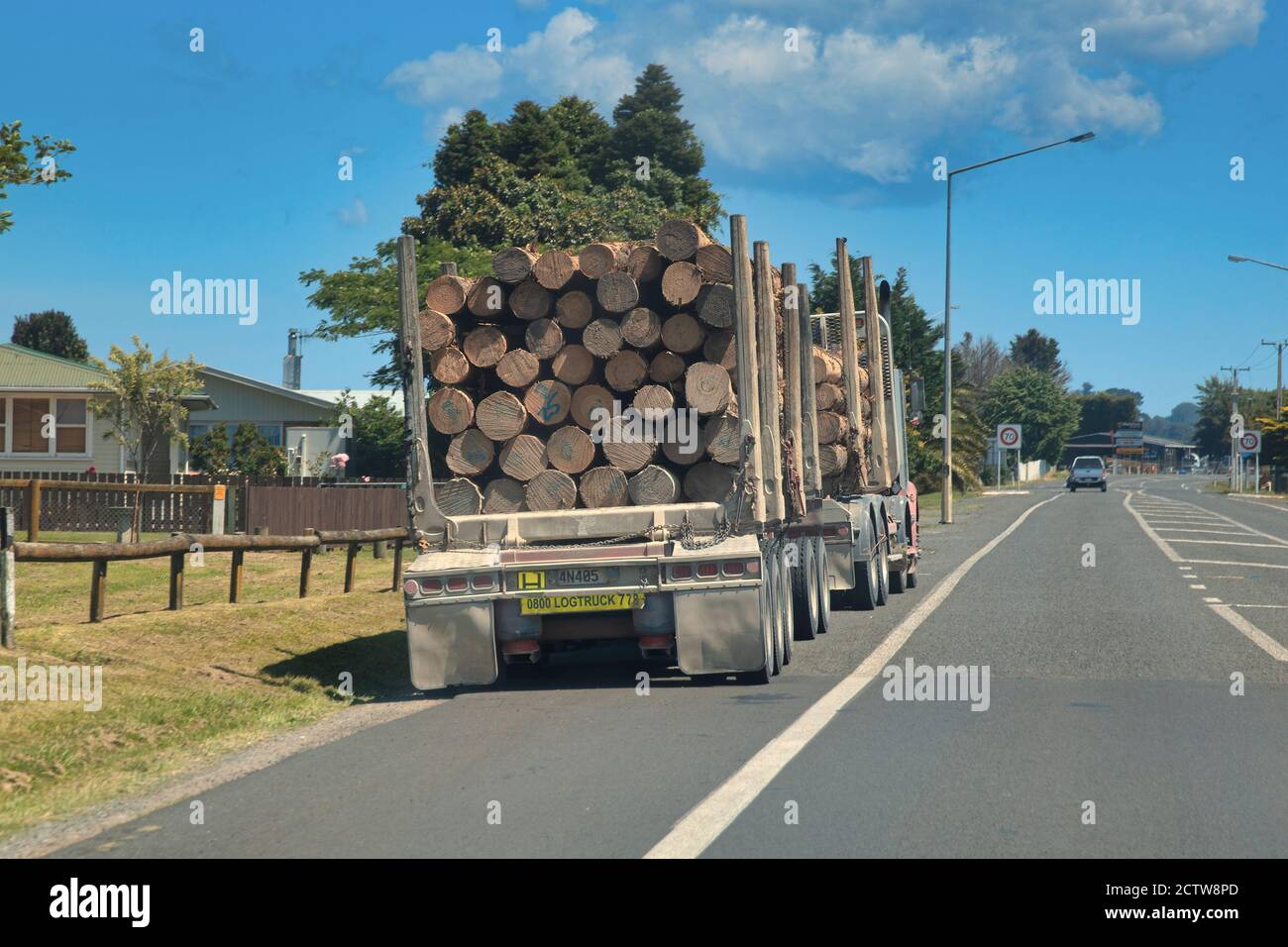 Timber trucks hi-res stock photography and images - Alamy