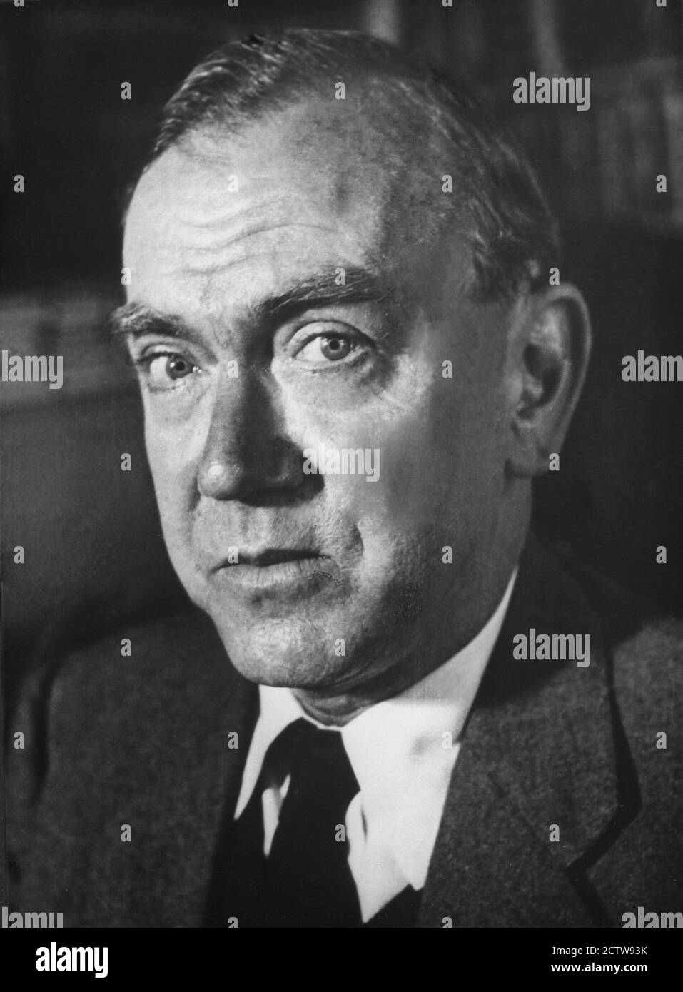 Graham greene hi-res stock photography and images - Alamy