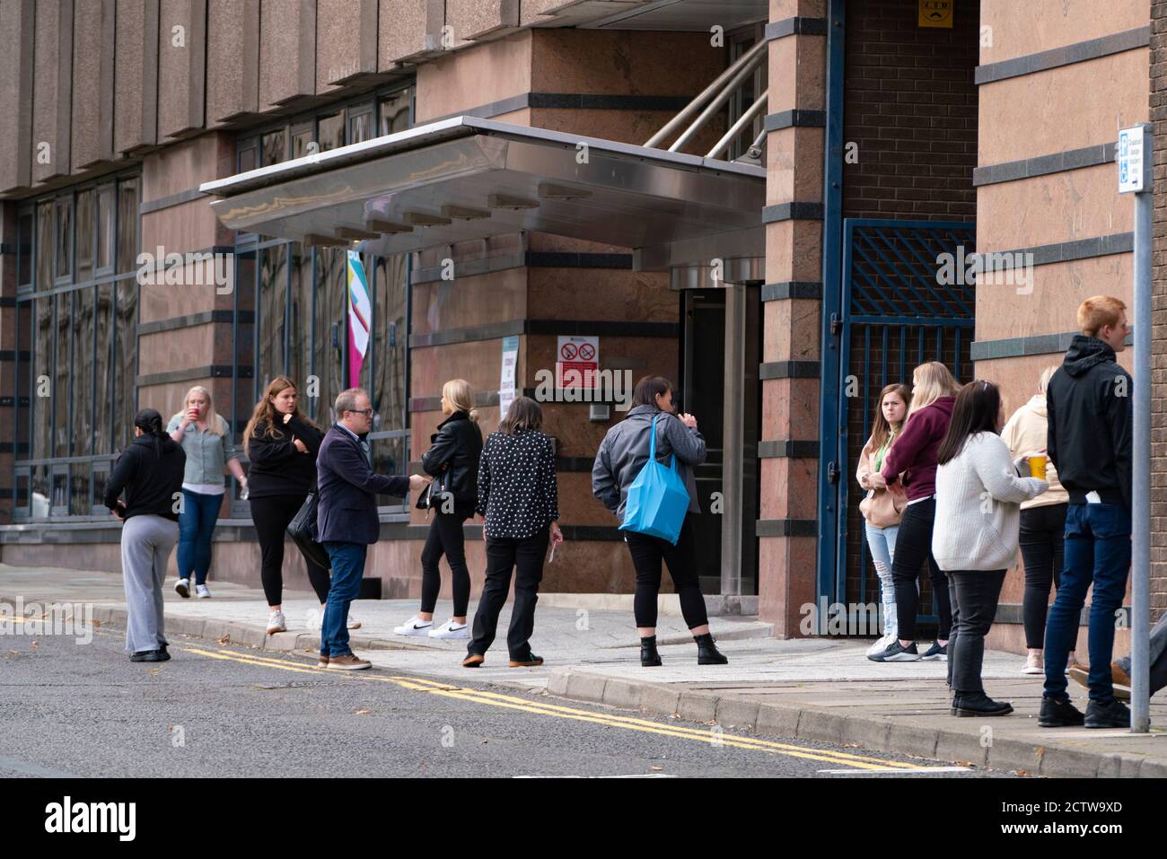 Abertay university campus hi-res stock photography and images - Alamy