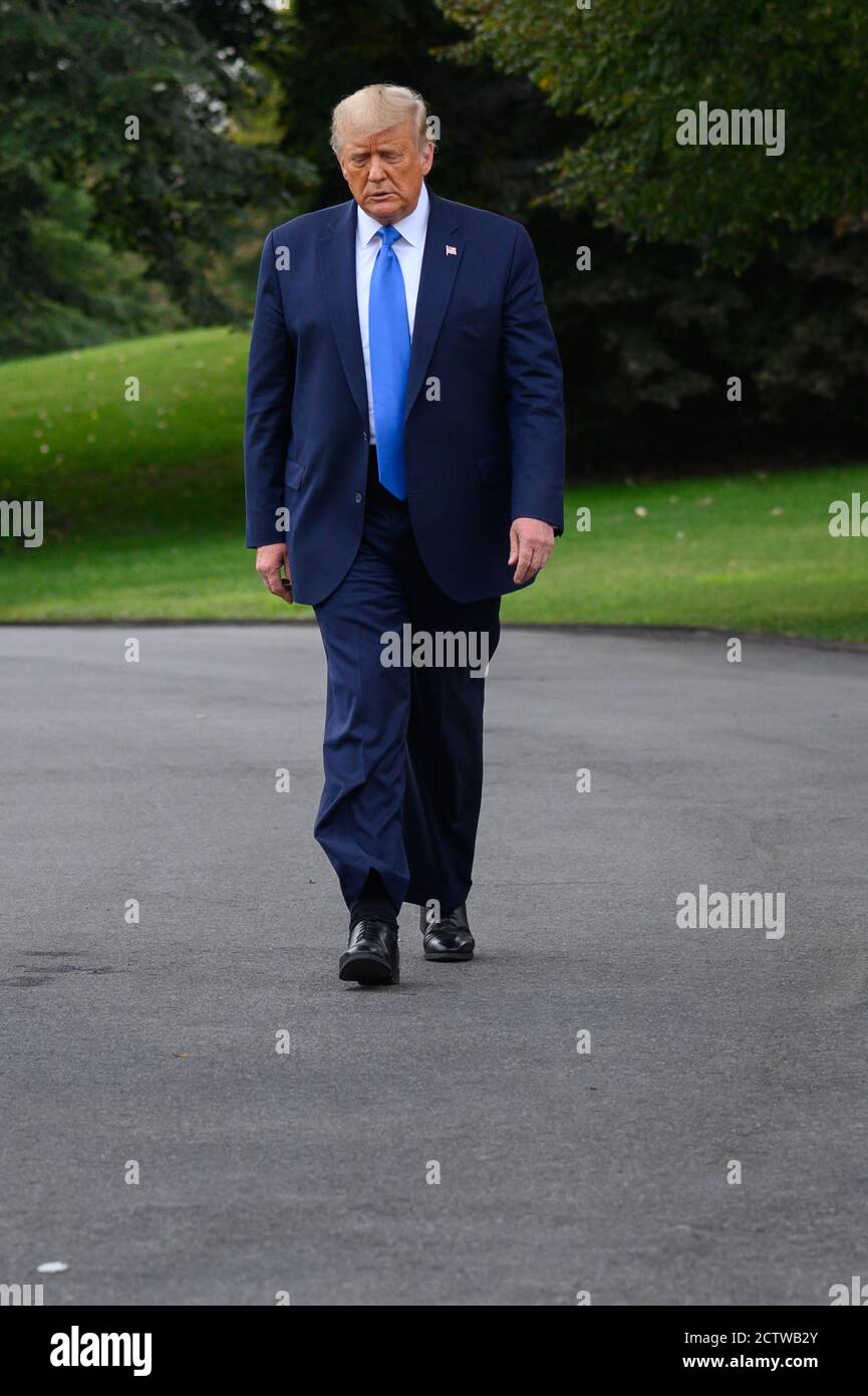 United States President Donald J. Trump walks to the South Lawn of the ...