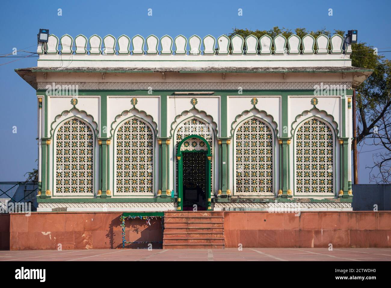 India, Uttar Pradesh, Lucknow, Tomb of Shah peer Muhammad Stock Photo ...