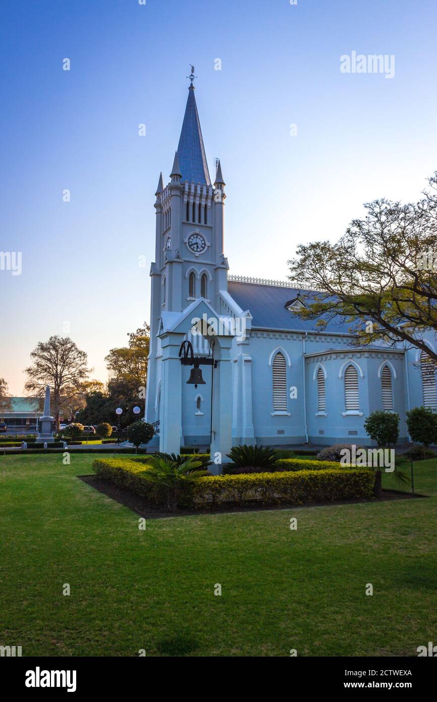 White church against deep blue hi-res stock photography and images - Alamy