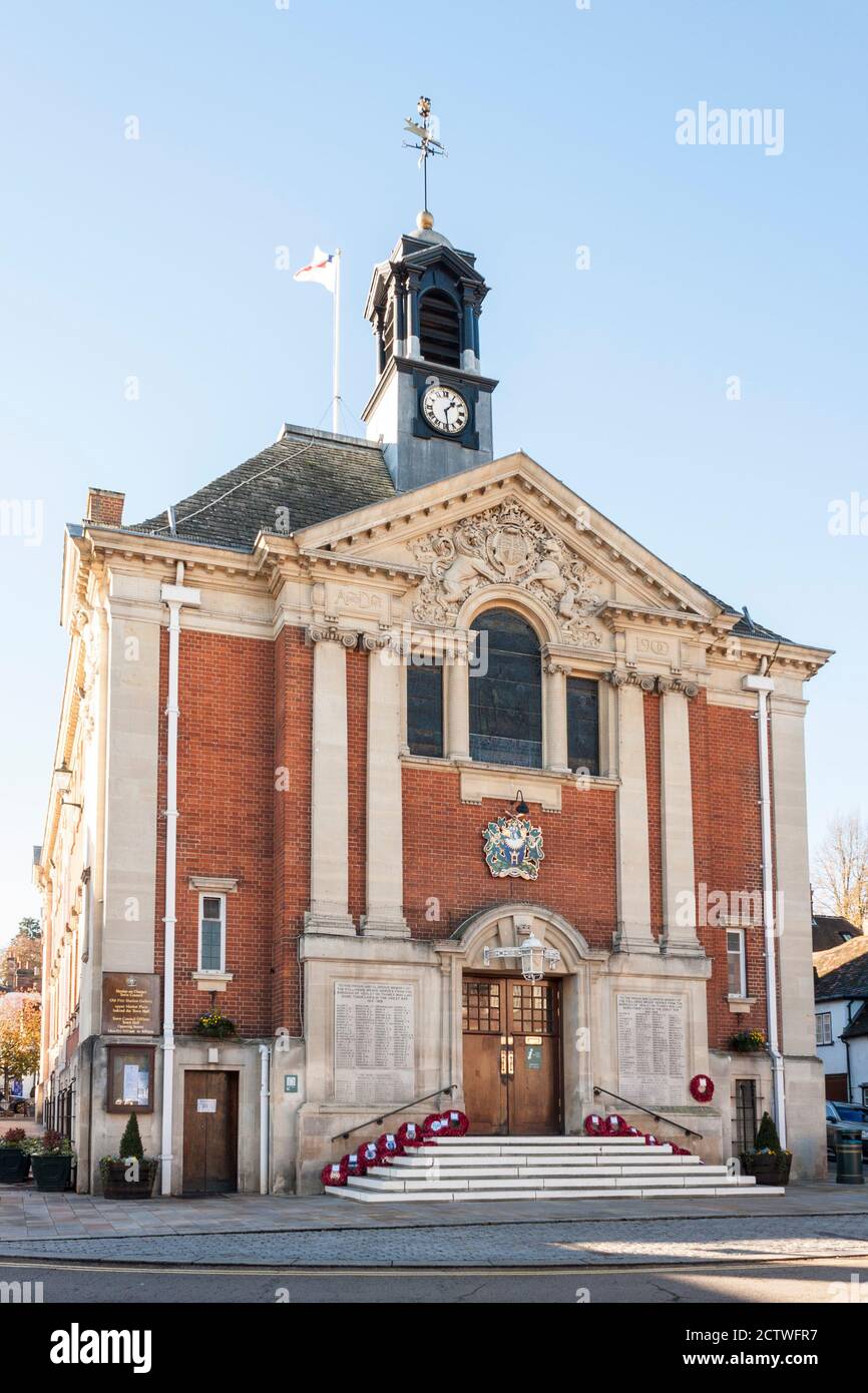 Henley town centre hi-res stock photography and images - Alamy