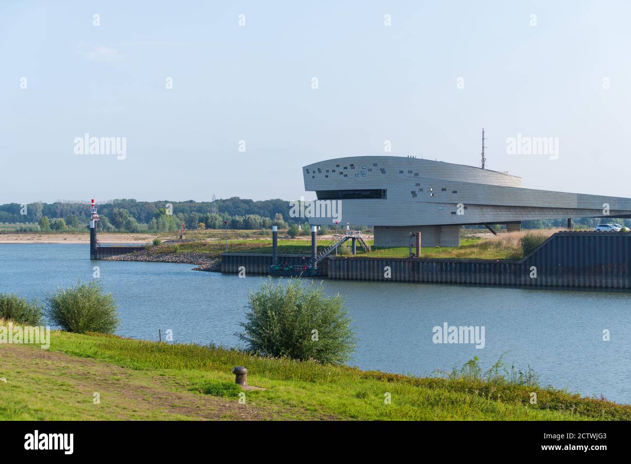 water traffic post of Rijkswaterstaat, a part of the Dutch Ministry of ...