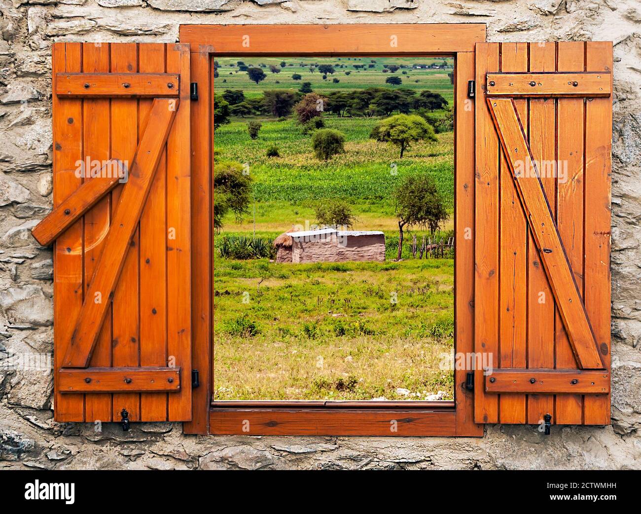 Zimbabwe tree house hi-res stock photography and images - Alamy