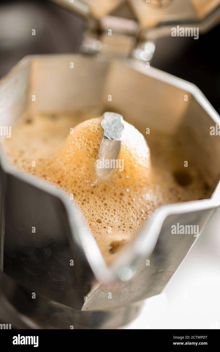 Moka pot symbol hi-res stock photography and images - Alamy