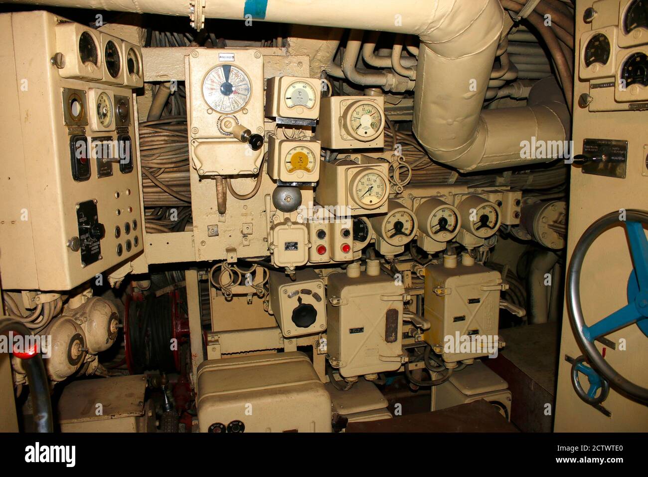 Submarine u 461 hi-res stock photography and images - Alamy
