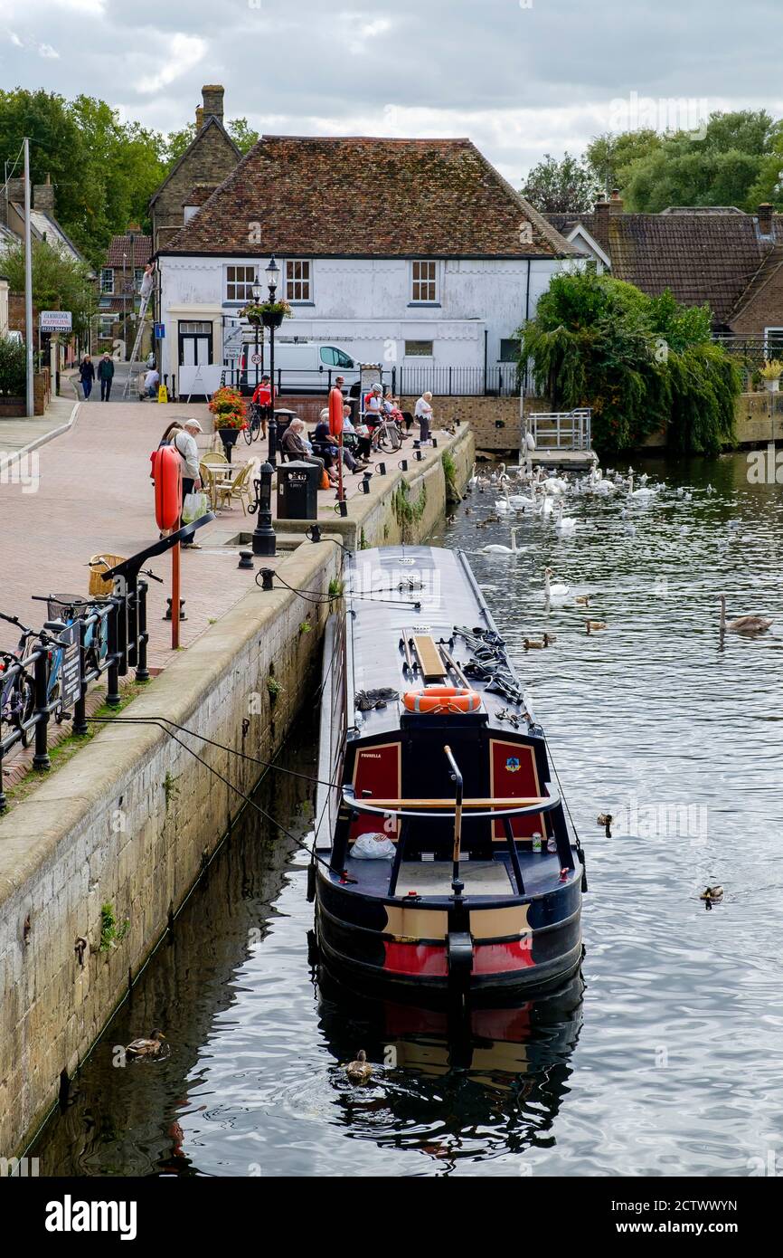 10/09/2020 The Quay area of St Ives town centre in Cambridgeshire ...