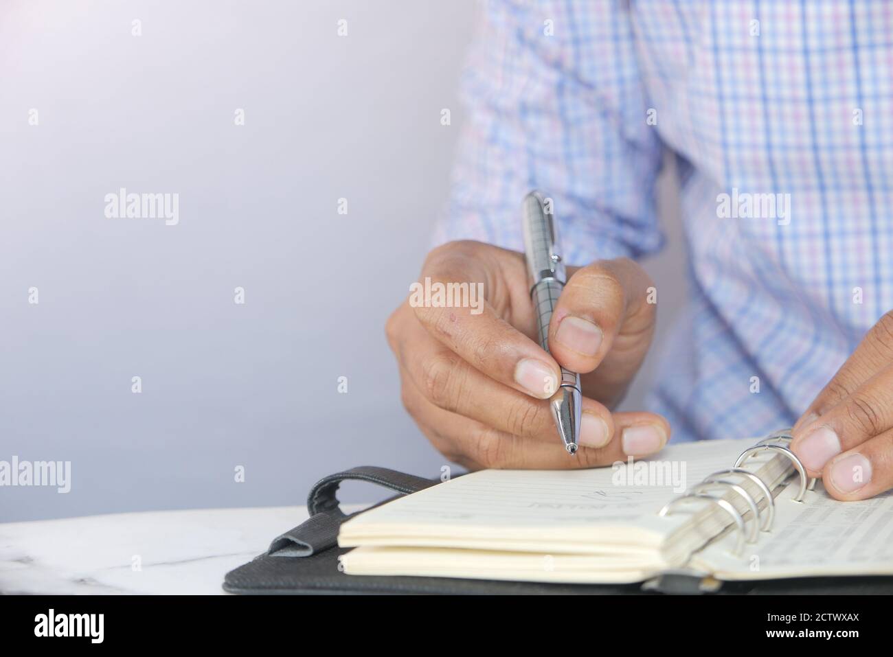 Handwriting analyzing hi-res stock photography and images - Alamy