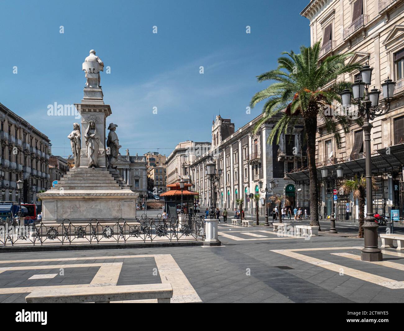 Vincenzo bellini monument catania sicily hi-res stock photography and ...