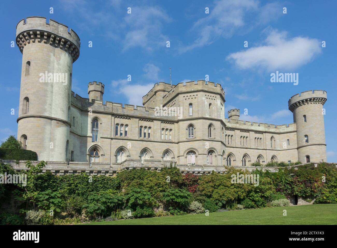 Eastnor castle hi-res stock photography and images - Alamy