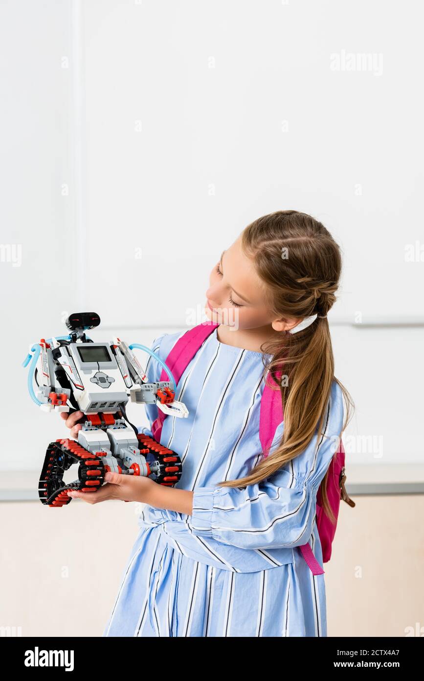Robot classroom education hi-res stock photography and images - Alamy