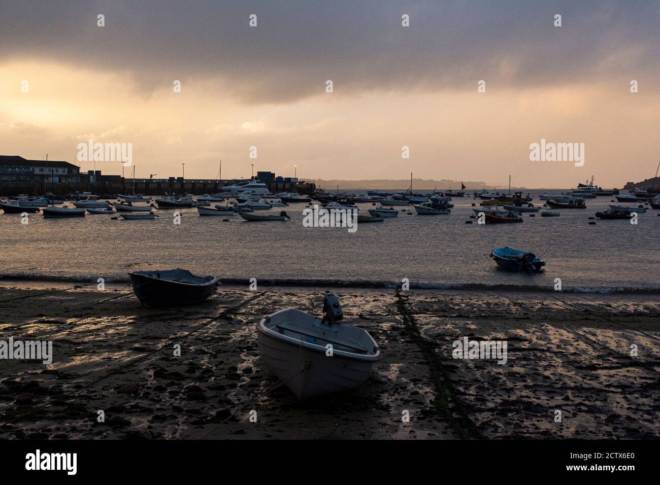 St marys pool hi-res stock photography and images - Alamy