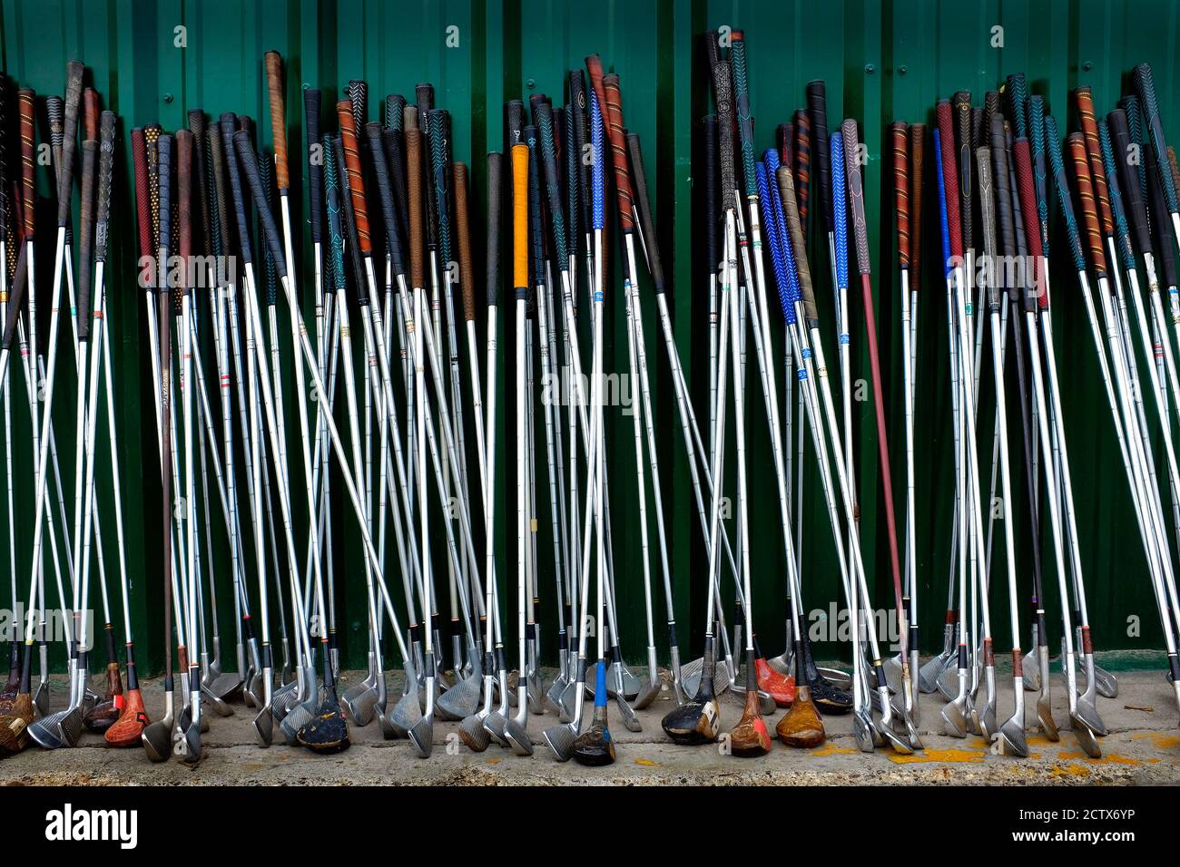 Old golf club and object hi-res stock photography and images - Alamy