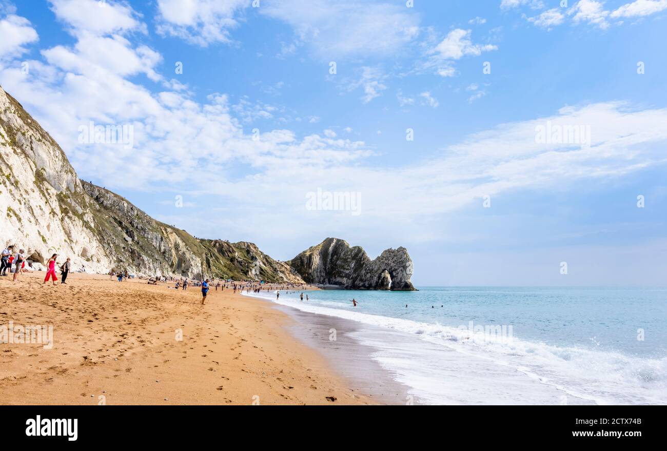 View from the beach of the iconic picturesque Durdle Door rock ...