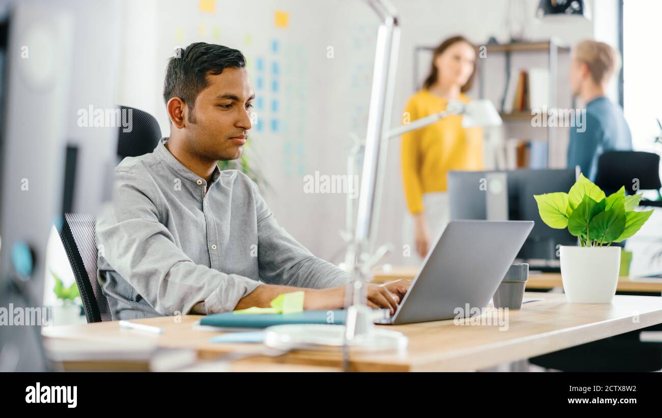 Indian working on a computer hi-res stock photography and images - Alamy