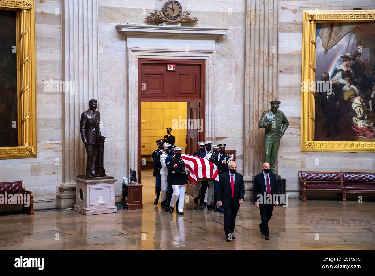 Washington, DC, USA. 25th Sep, 2020. The casket of US Supreme Court ...