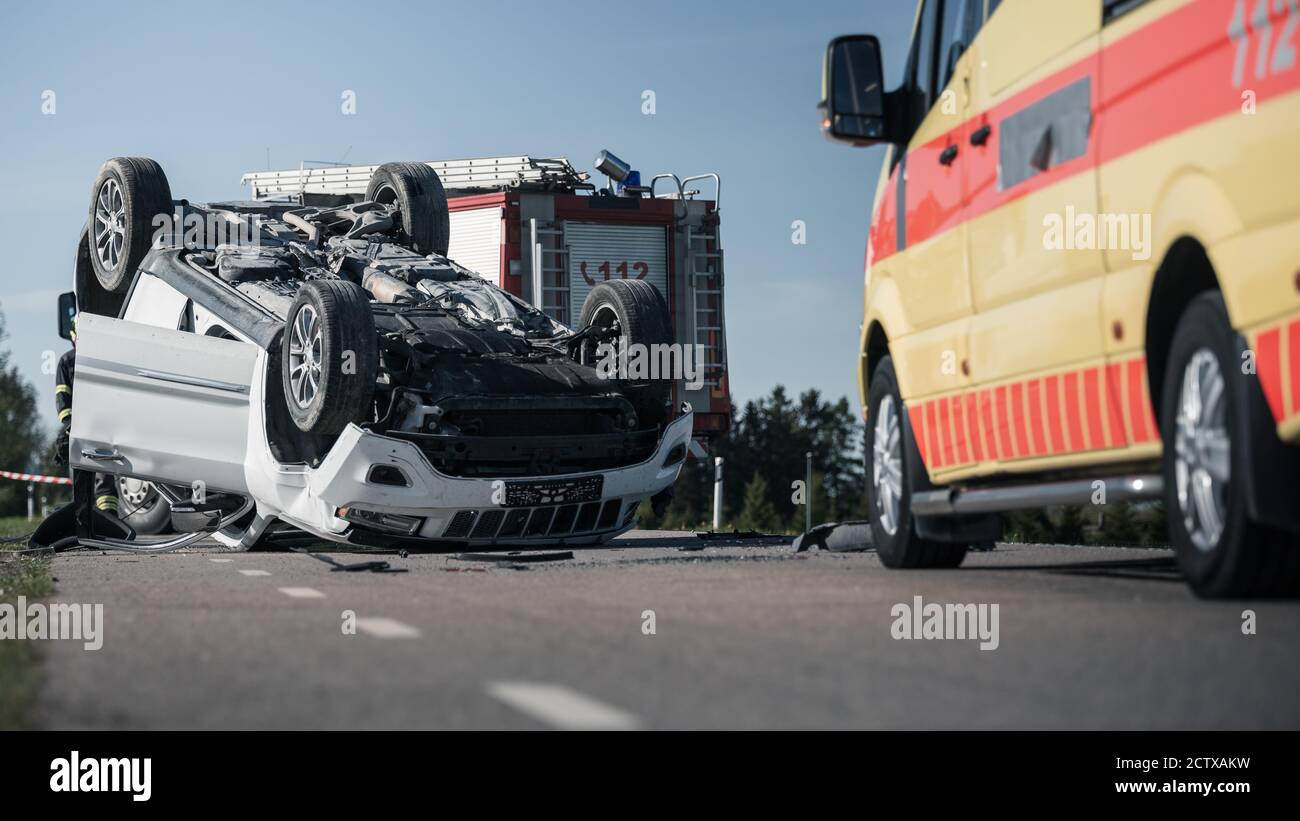 Auto lives hi-res stock photography and images - Alamy