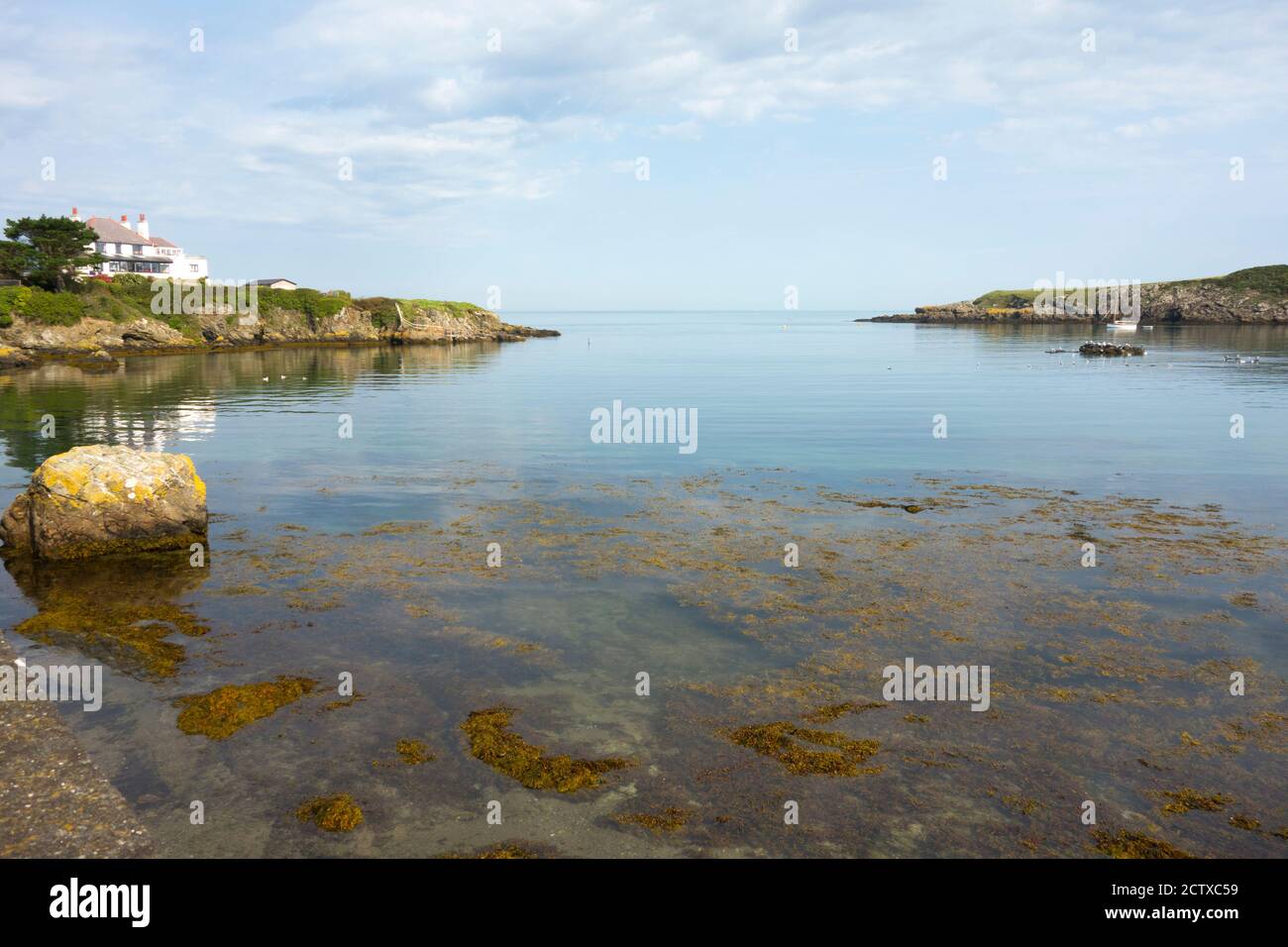 Cemaes ynys mon hi-res stock photography and images - Alamy