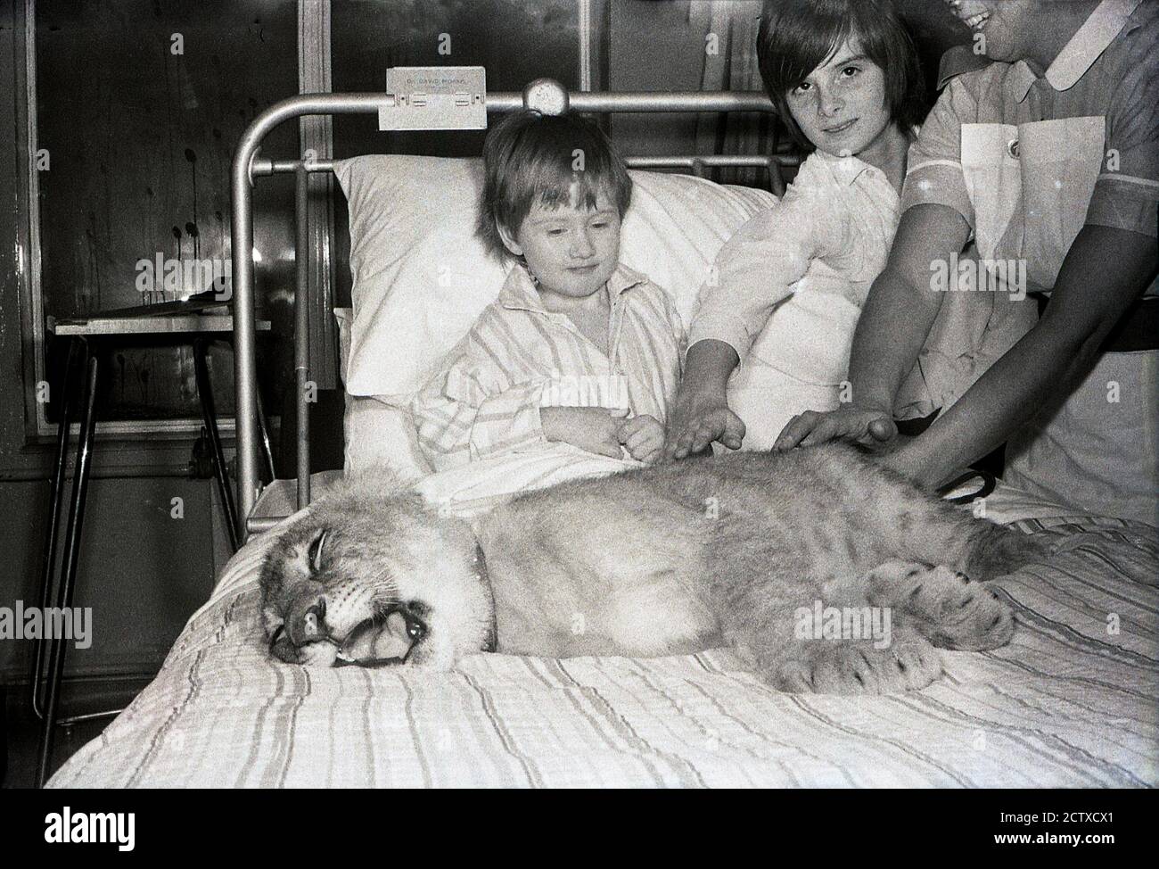 1970s hospital patient hi-res stock photography and images - Alamy