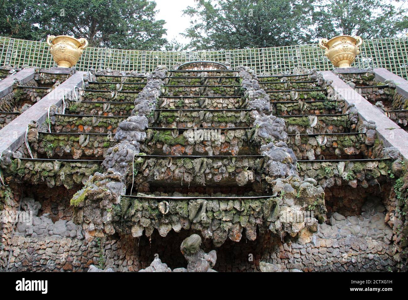 Rocaille vase hi-res stock photography and images - Alamy