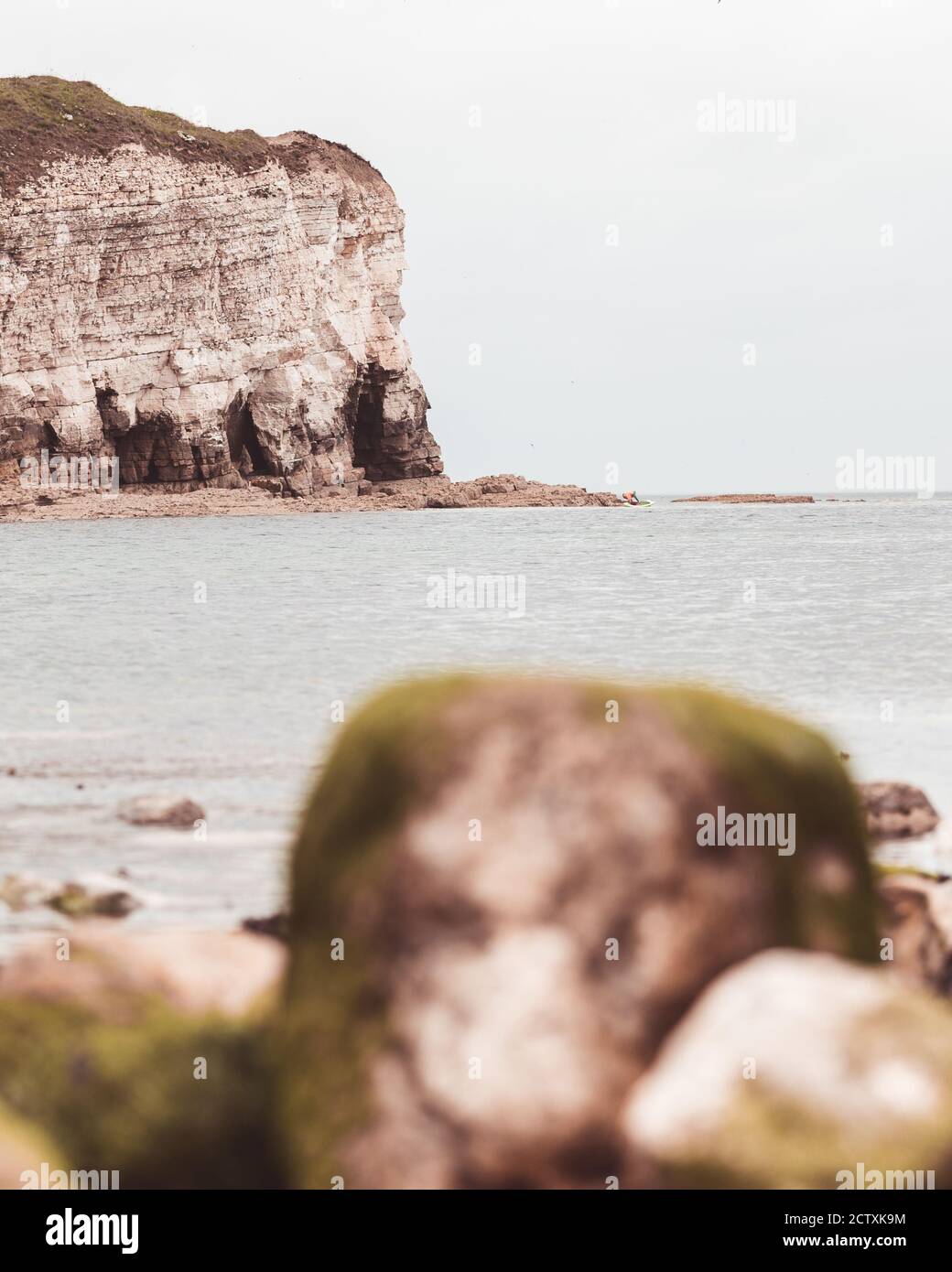 Grassy cliff face hi-res stock photography and images - Alamy